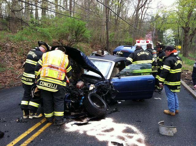 Car Accident In The Village - Gladwyne Fire Company